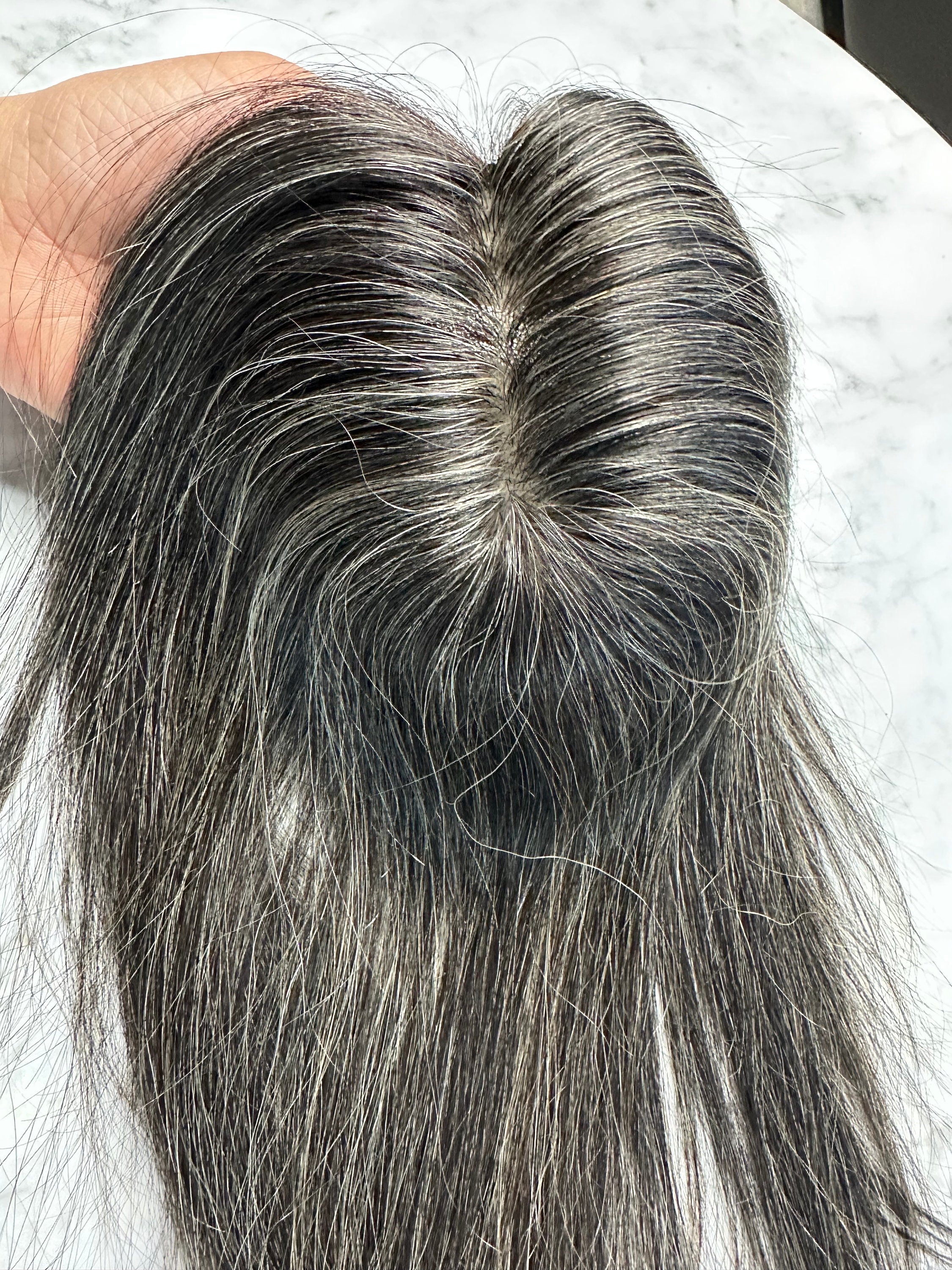 Lavia, salt and pepper silk base topper, 16 inches - 40cm – LaviaWigs